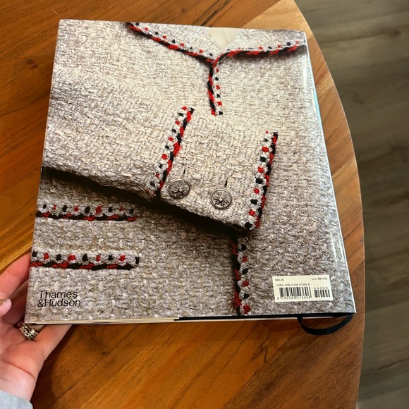 CHANEL | Design | Chanel Book With Black And White Cover | Poshmark